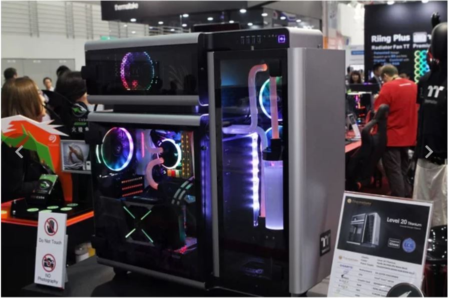 Thermaltake โชว์อ๊อฟคอมเคส Level 20 ที่ Computex - Extreme IT