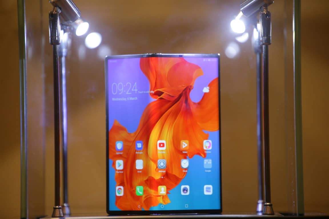HUAWEI Mate X (4) - Extreme IT