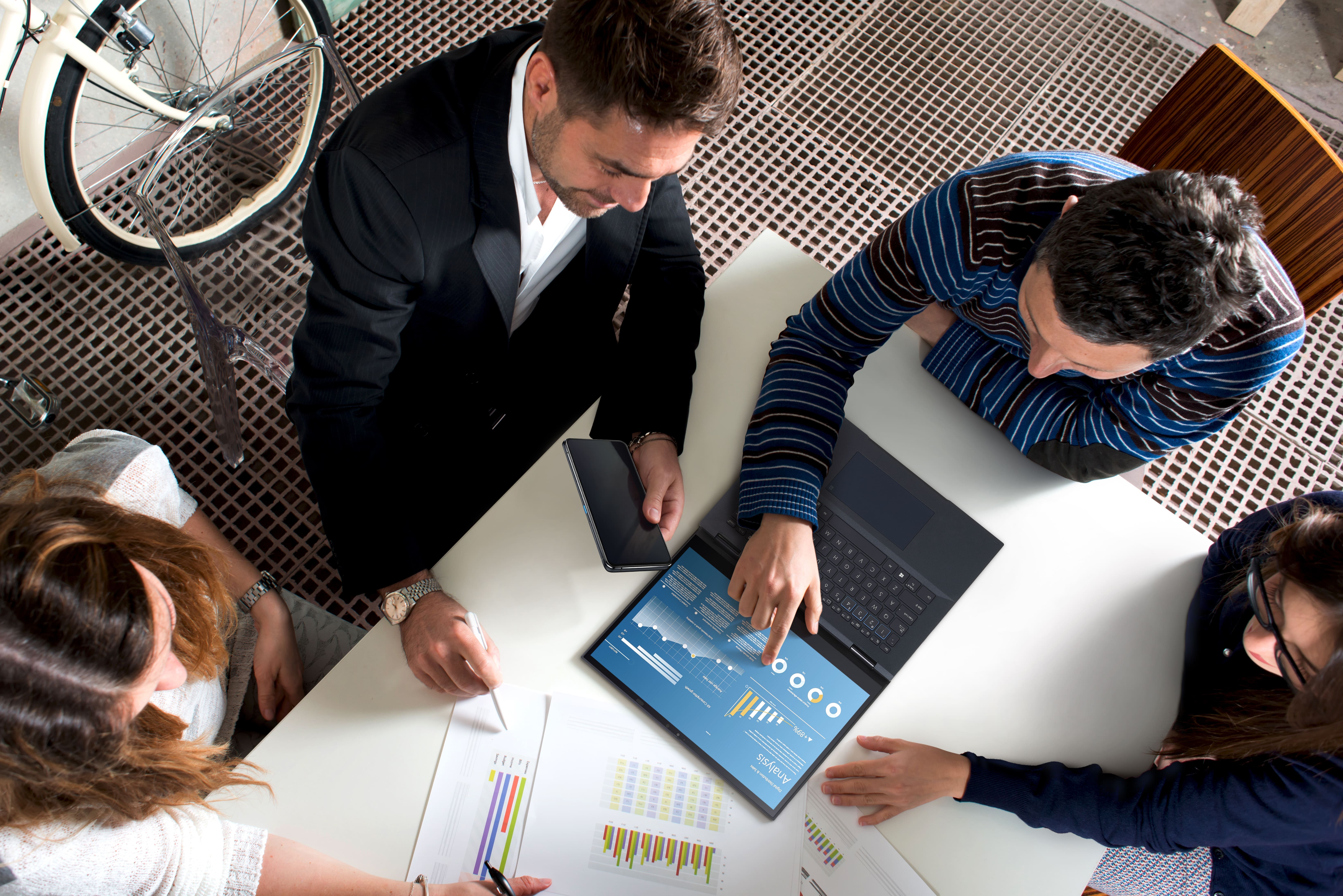 ExpertBook B7 Flip_enterprise - Extreme IT